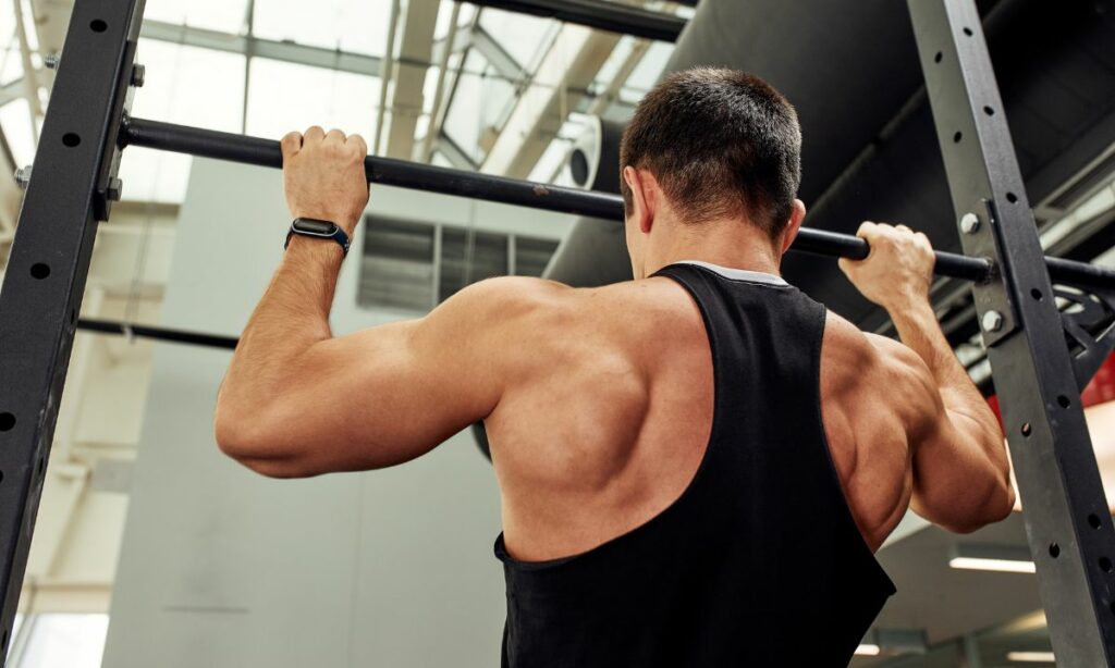 Top 4 des exercices à la barre de traction que vous devez intégrer à ...
